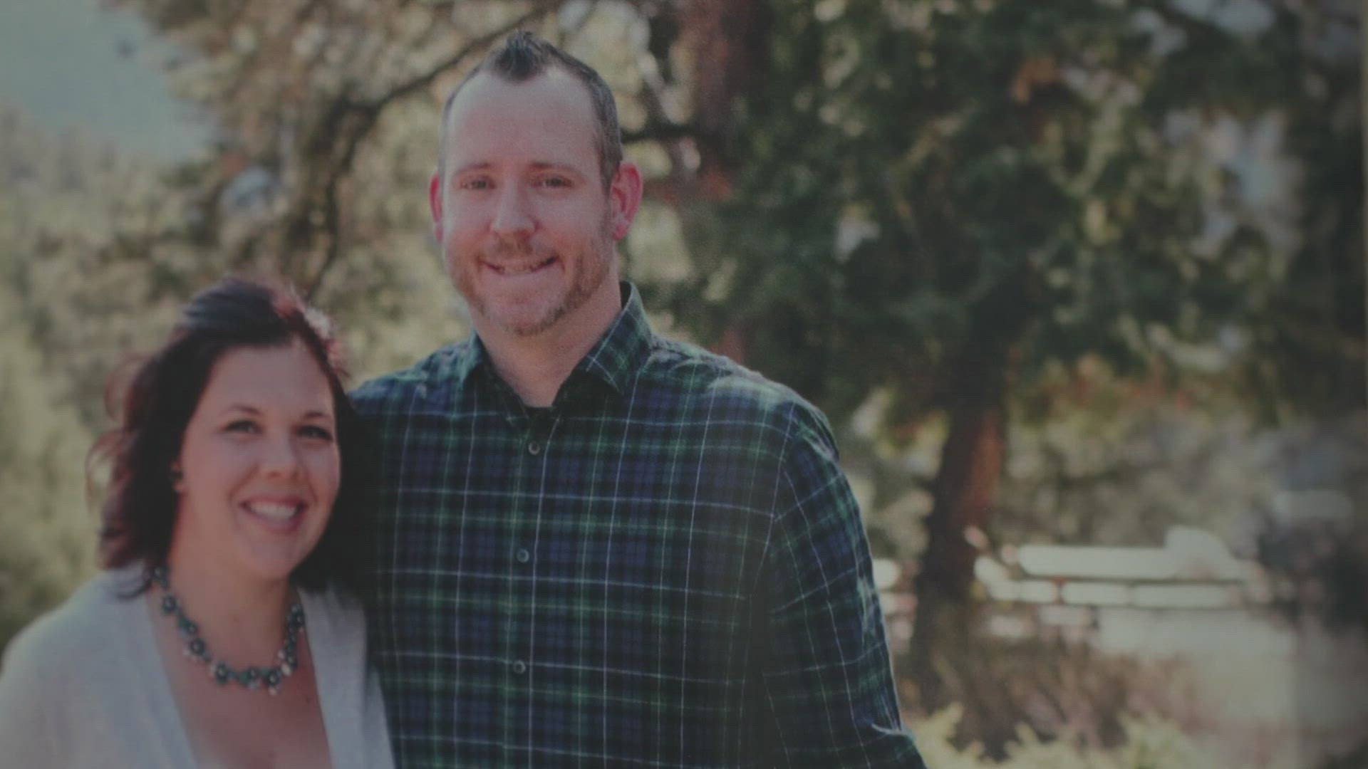 Man detained by ICE over decades-old charges, family says | 9news.com