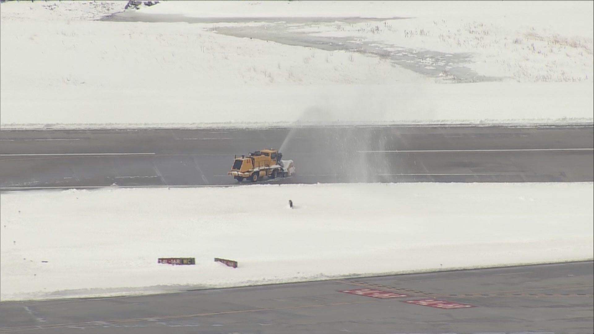 Aerial footage of the March 2021 blizzard in Denver | 9news.com