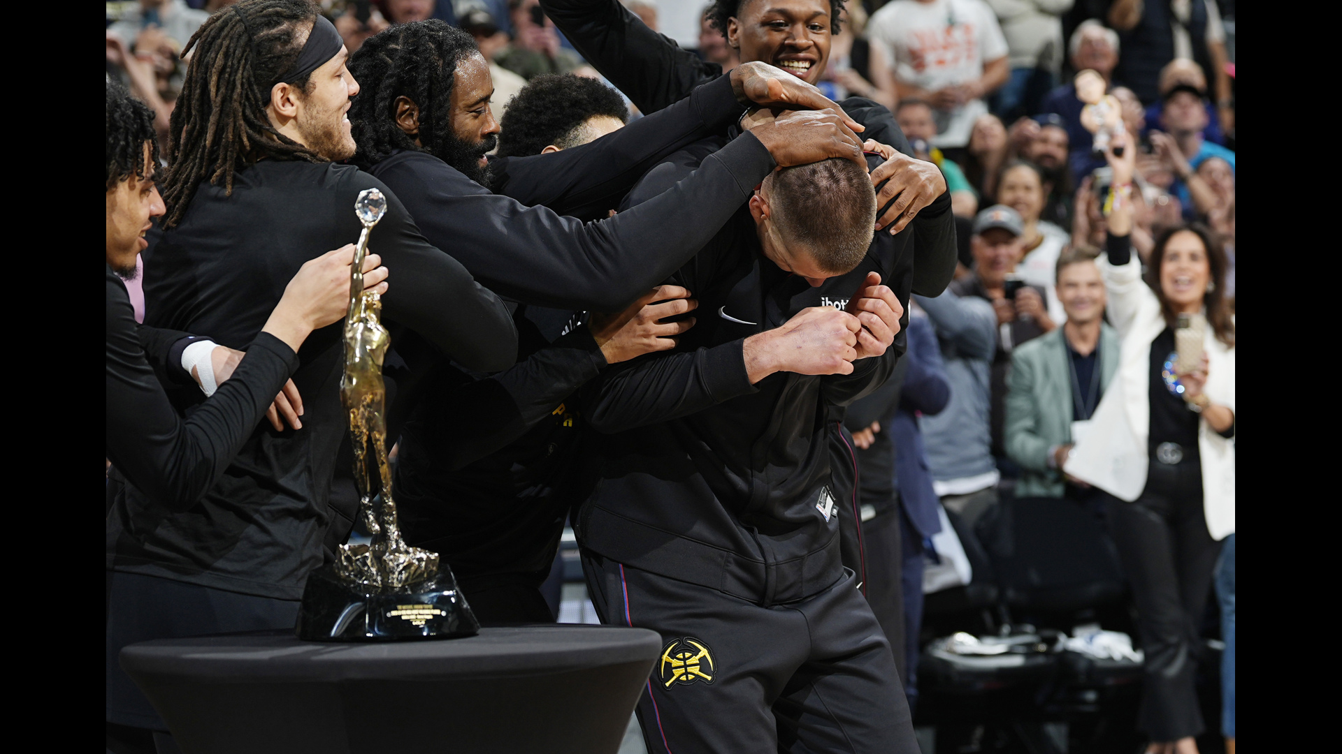 Nikola Jokic receives third MVP trophy in front of Denver fans | 9news.com