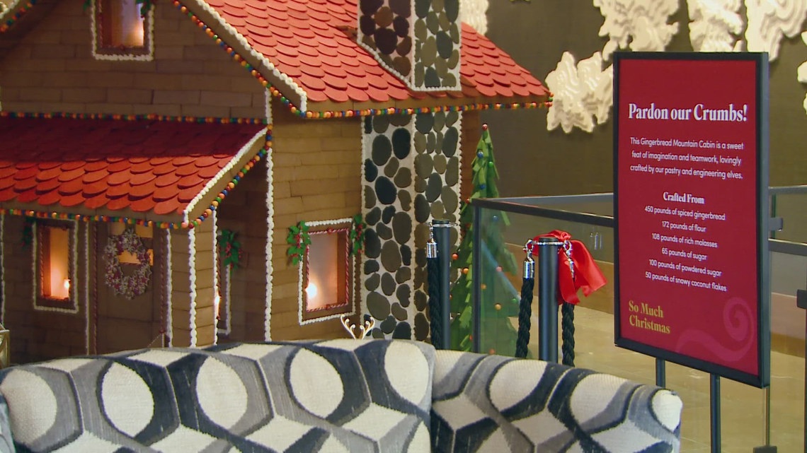 Pastry chefs build 12-foot-tall gingerbread cabin at Gaylord Rockies ...