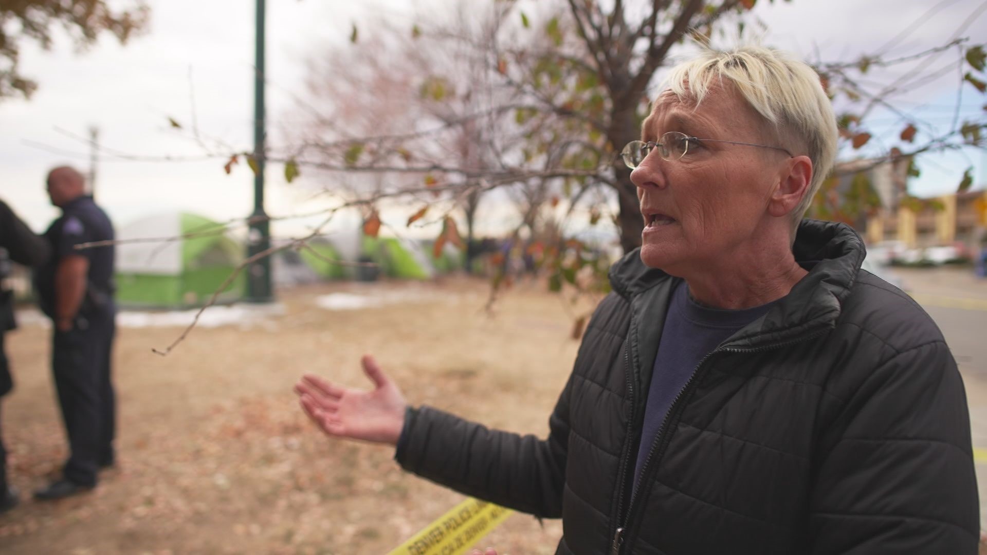 Homeless encampment of migrants in downtown Denver gets swept | 9news.com