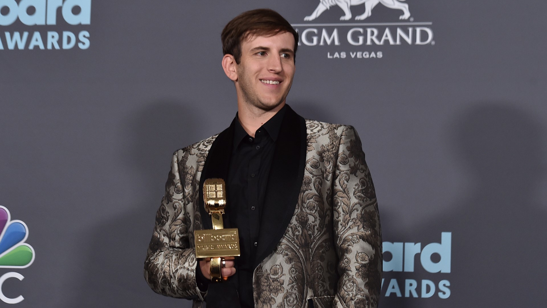 Illenium to play three-set concert at Denver's Empower Field | 9news.com