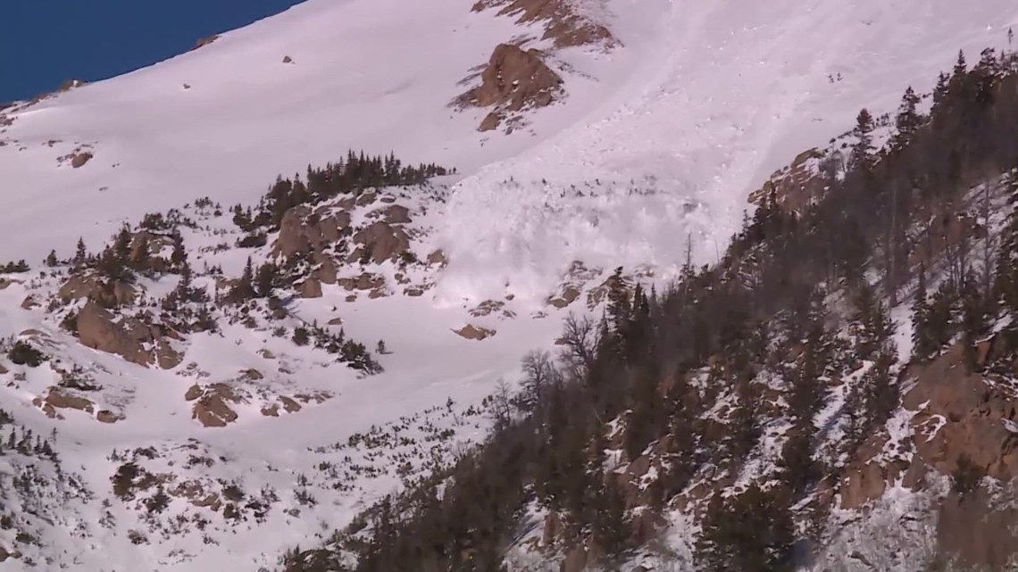 Experts warn of avalanche danger after mountain snowfall | 9news.com
