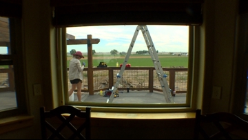 Families living on retention pond forced to leave | 9news.com