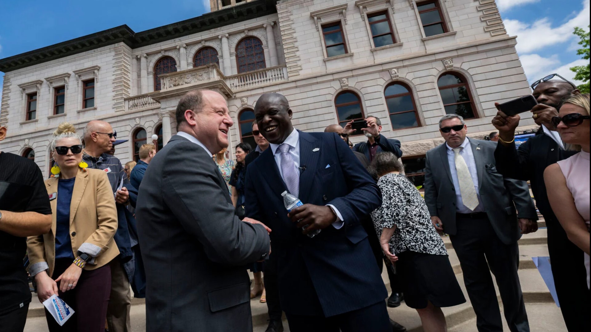 Yemi Mobolade sworn in as Colorado Springs mayor | 9news.com