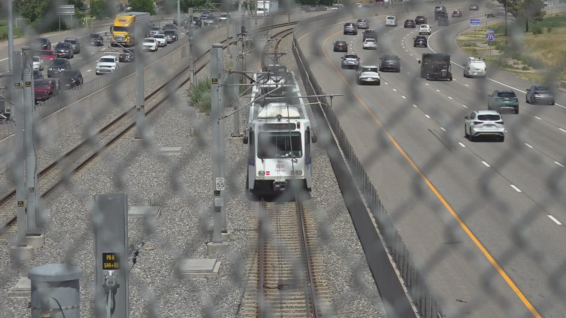 Copper thefts disrupt light rail services in Denver metro area | 9news.com