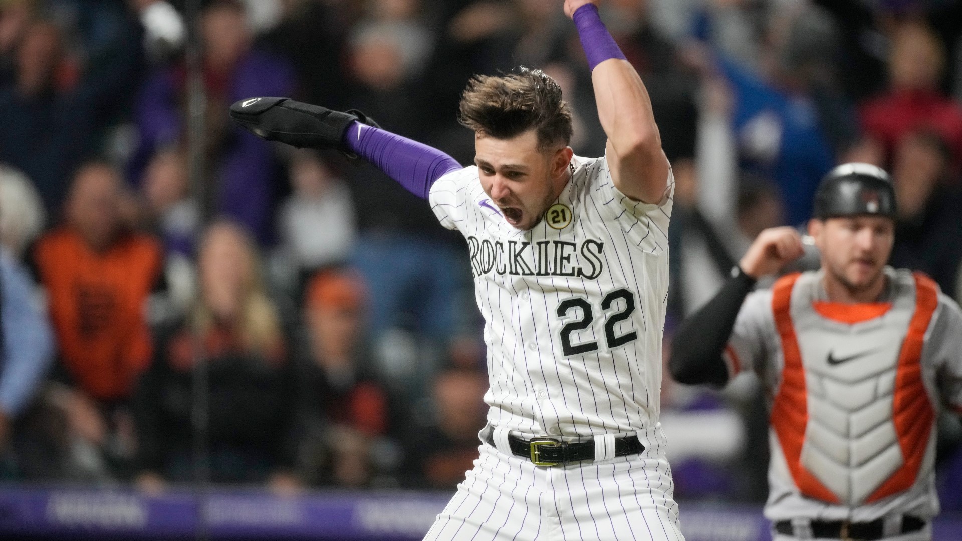 Rockies beat Giants on throwing error in 9th inning | 9news.com
