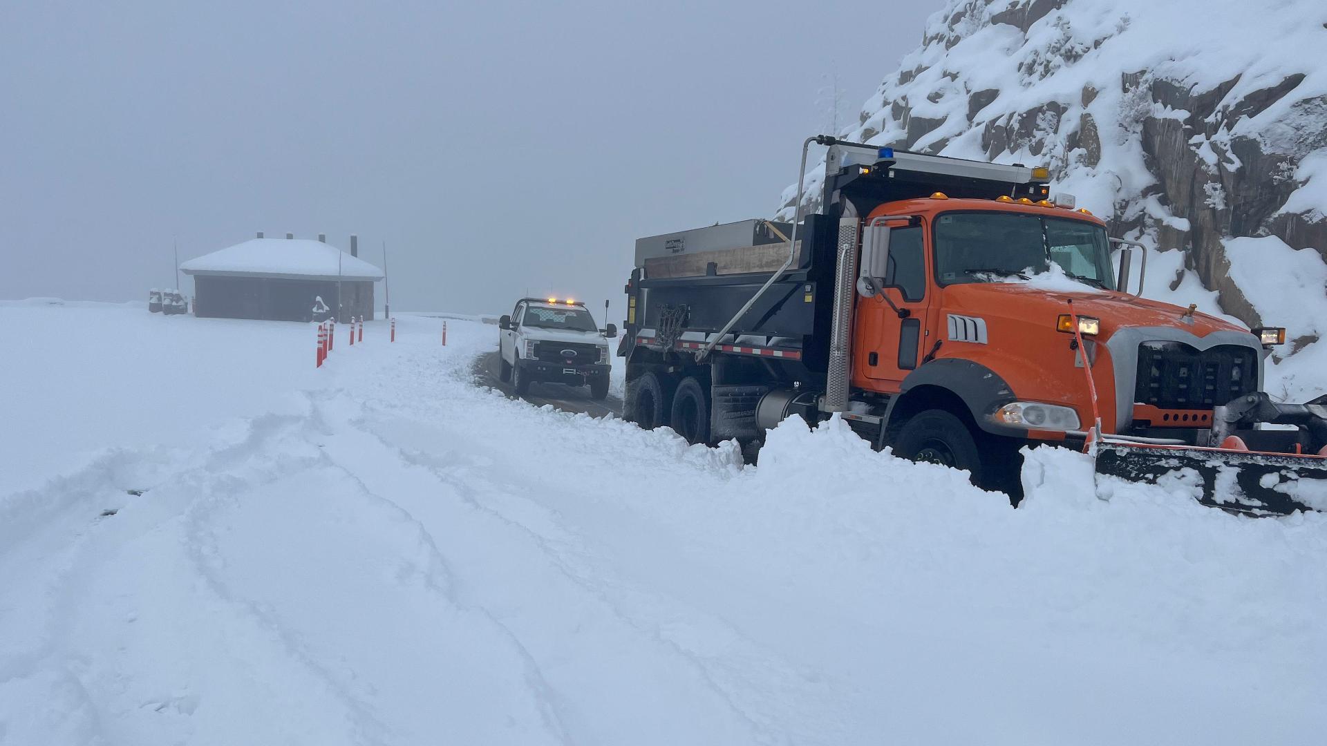 Trail Ridge Road remains closed amid heavy snow ahead of Memorial Day ...