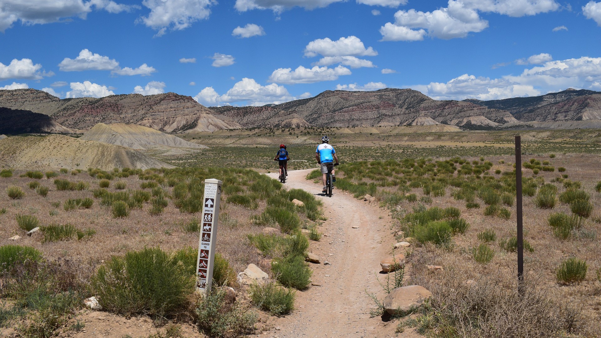 This Colorado town might remind you of Moab (and you could actually ...