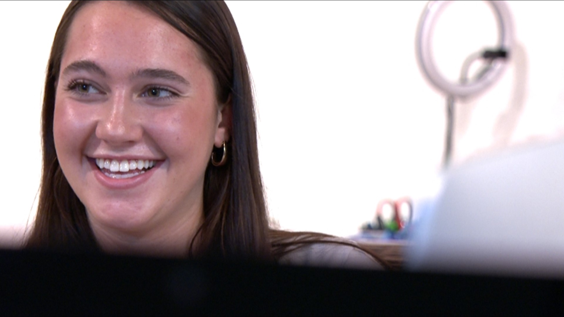 Local non-profit helping teenagers with mental health | 9news.com