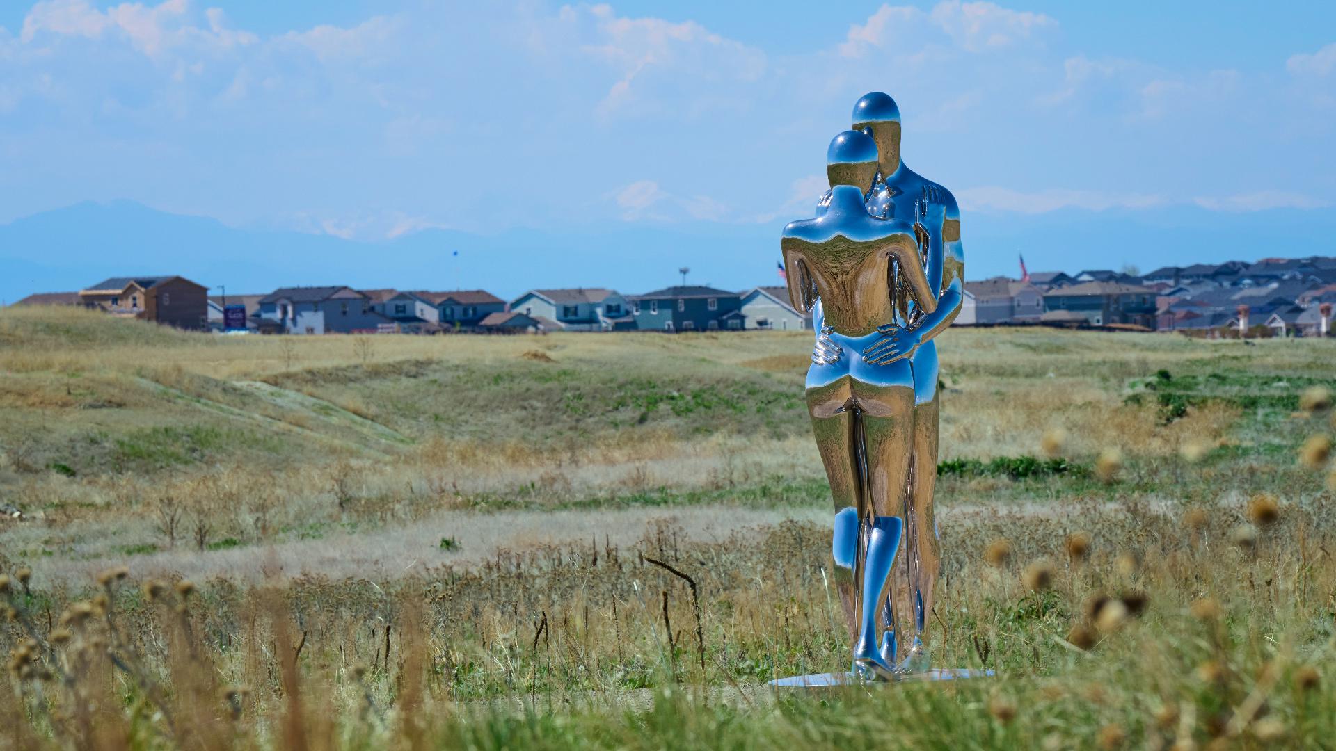 New 58-foot tall 'Liberty' art sculpture installed at The Aurora ...