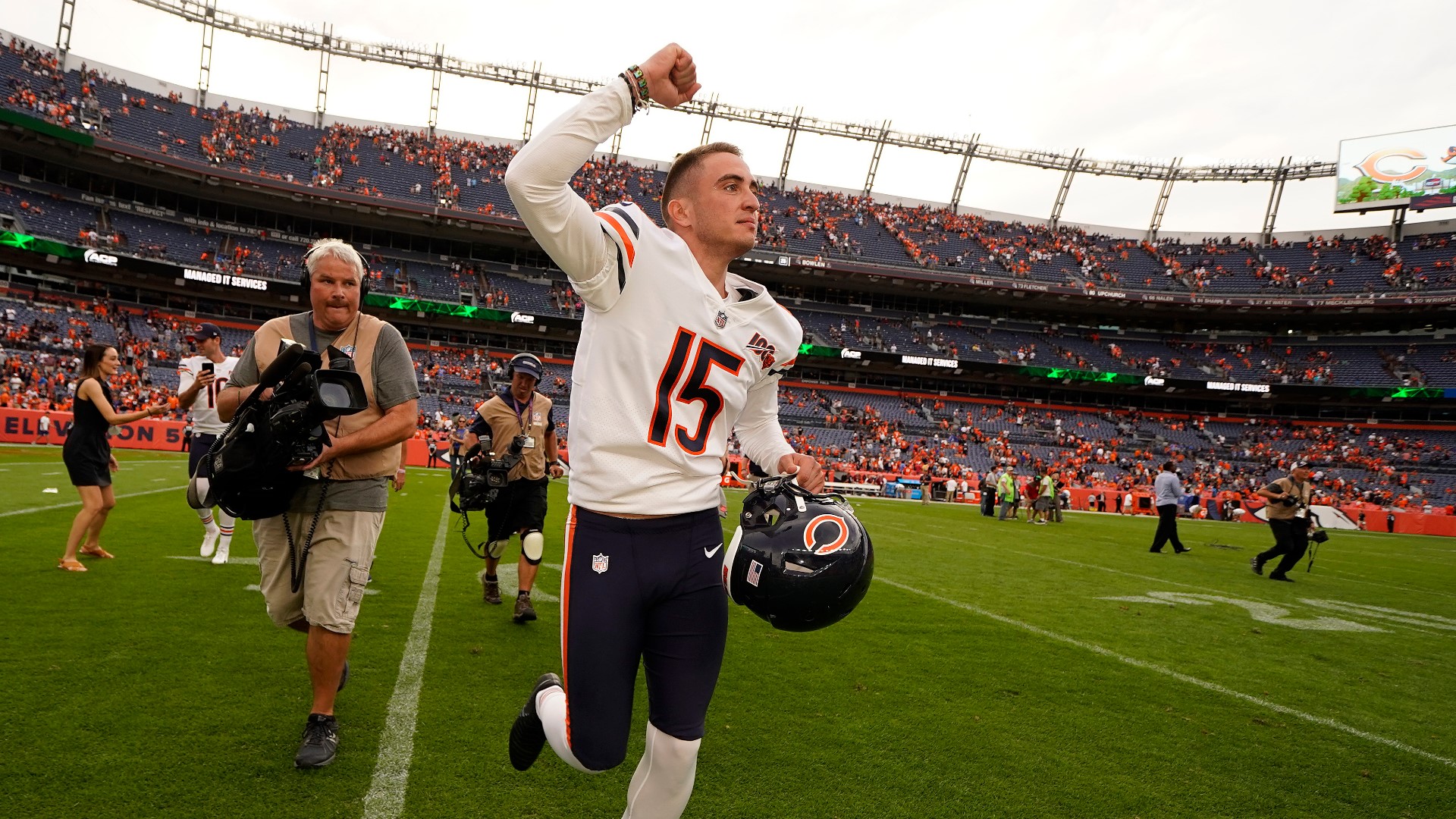 Bears beat Broncos, 16-14, in wild finish | 9news.com