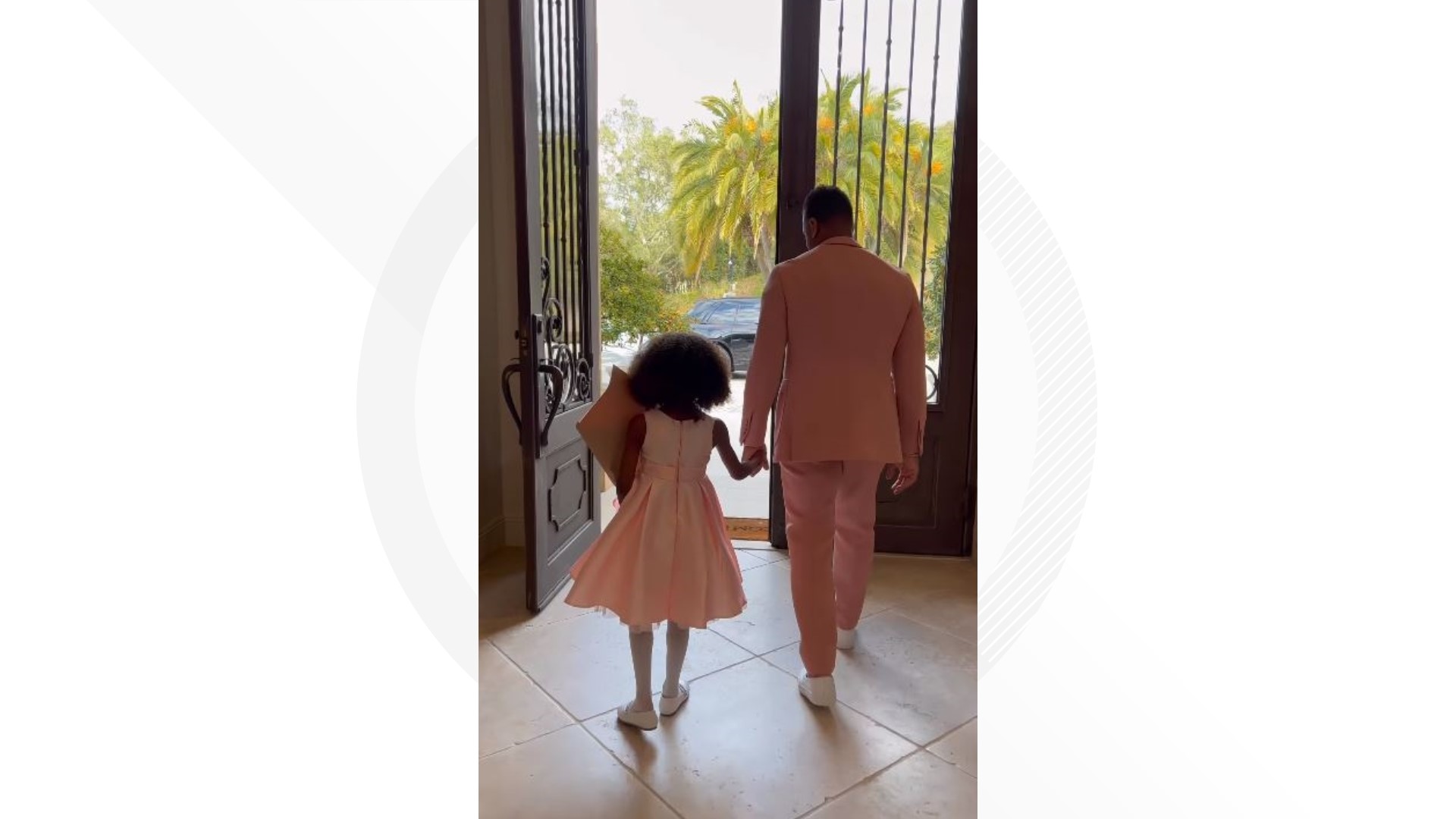Russell Wilson escorts his 5-year-old daughter to her first dance ...