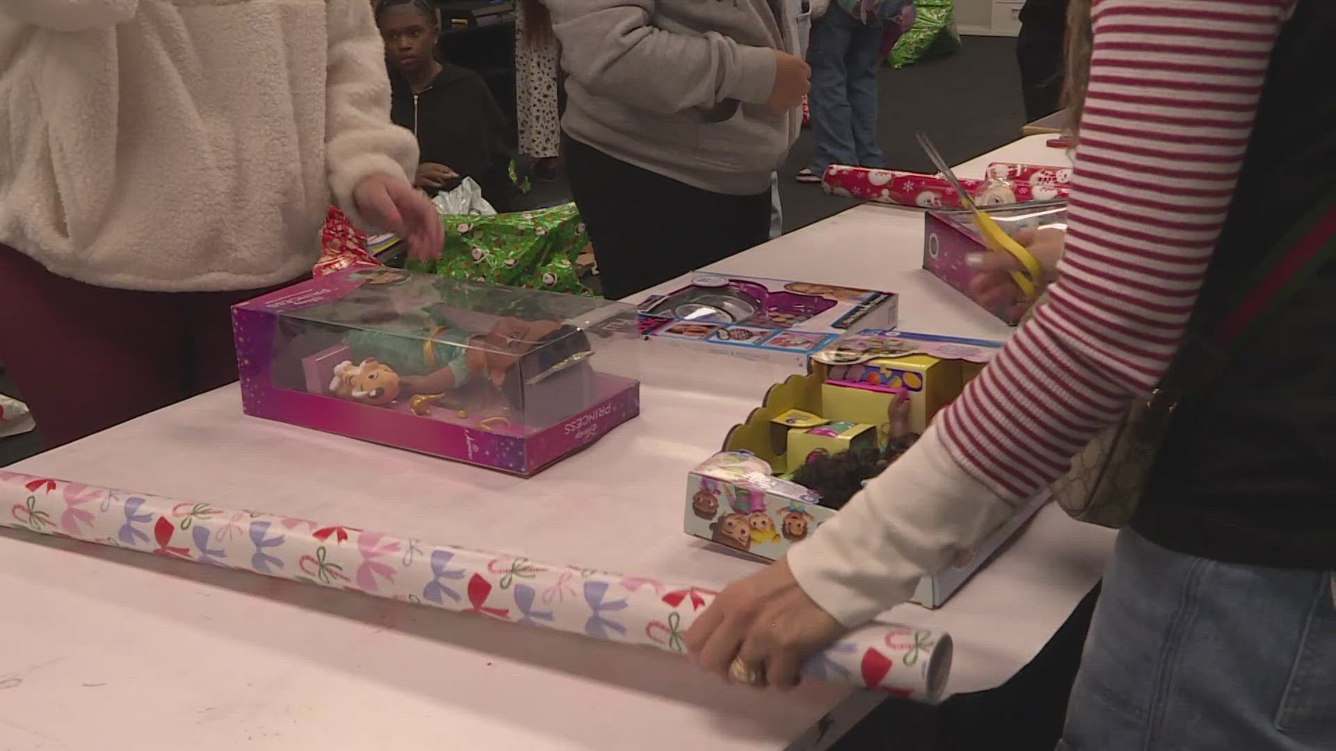 Annual Holiday Huddle connects Denver youth with professional sports ...