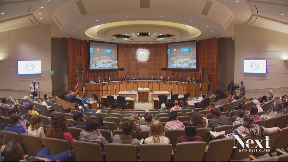 Aurora mayor yells at former Denver school board member Auon'tai ...