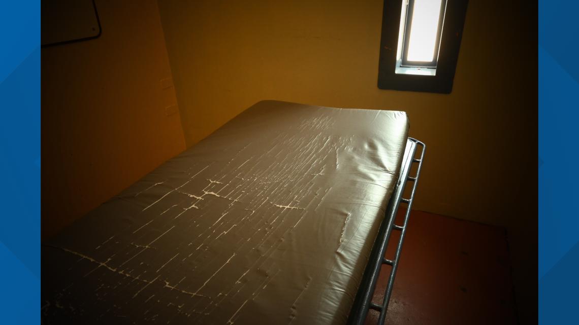 4-point restraints under scrutiny in Colorado prisons | 9news.com