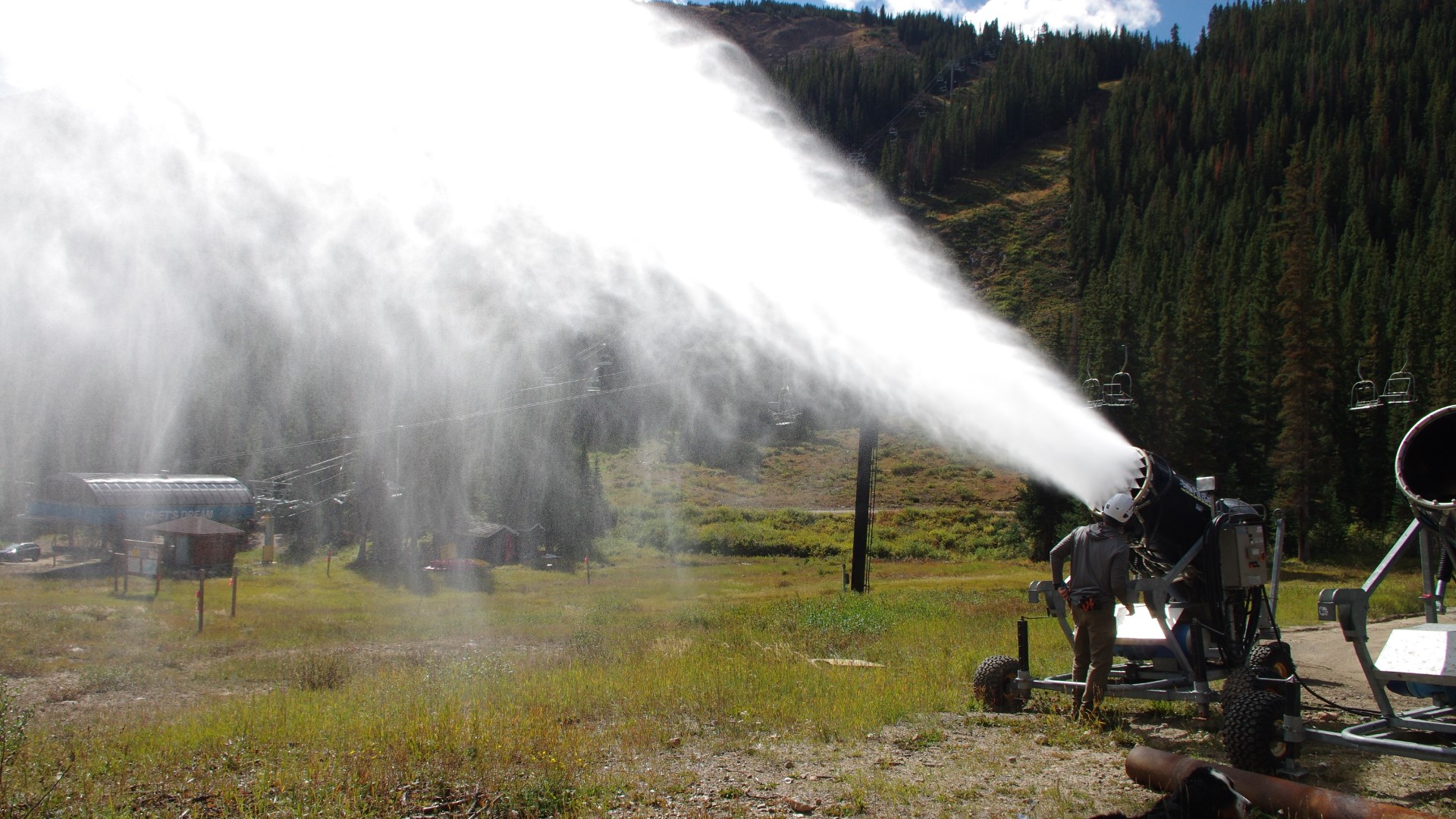 Colorado ski area begins testing its guns for snowmaking season | 9news.com