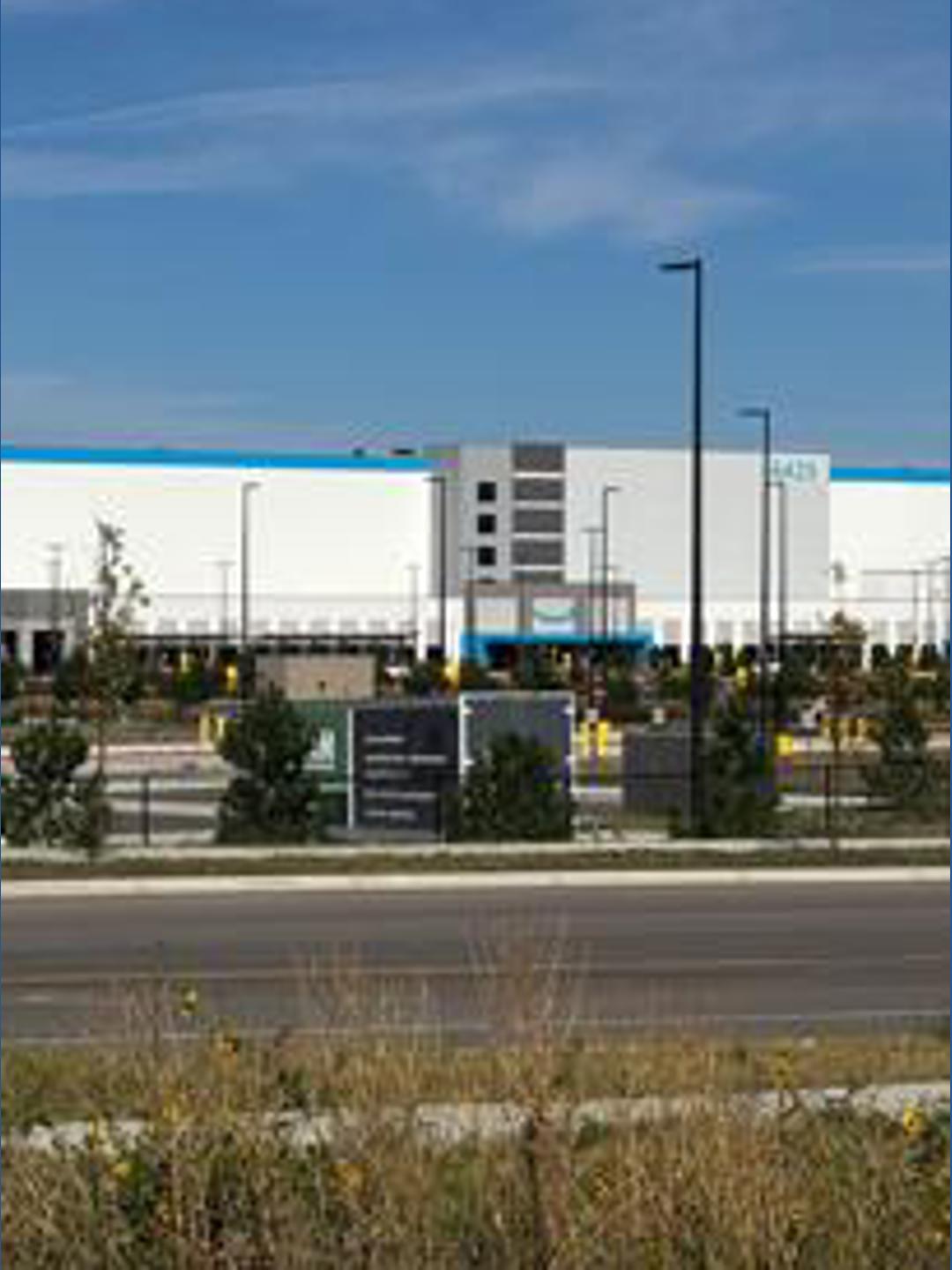 What's going on with the empty Amazon warehouse building along I-25 in ...