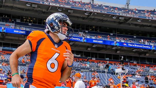 Former Denver Broncos quarterback Chad Kelly signs with Indianapolis ...