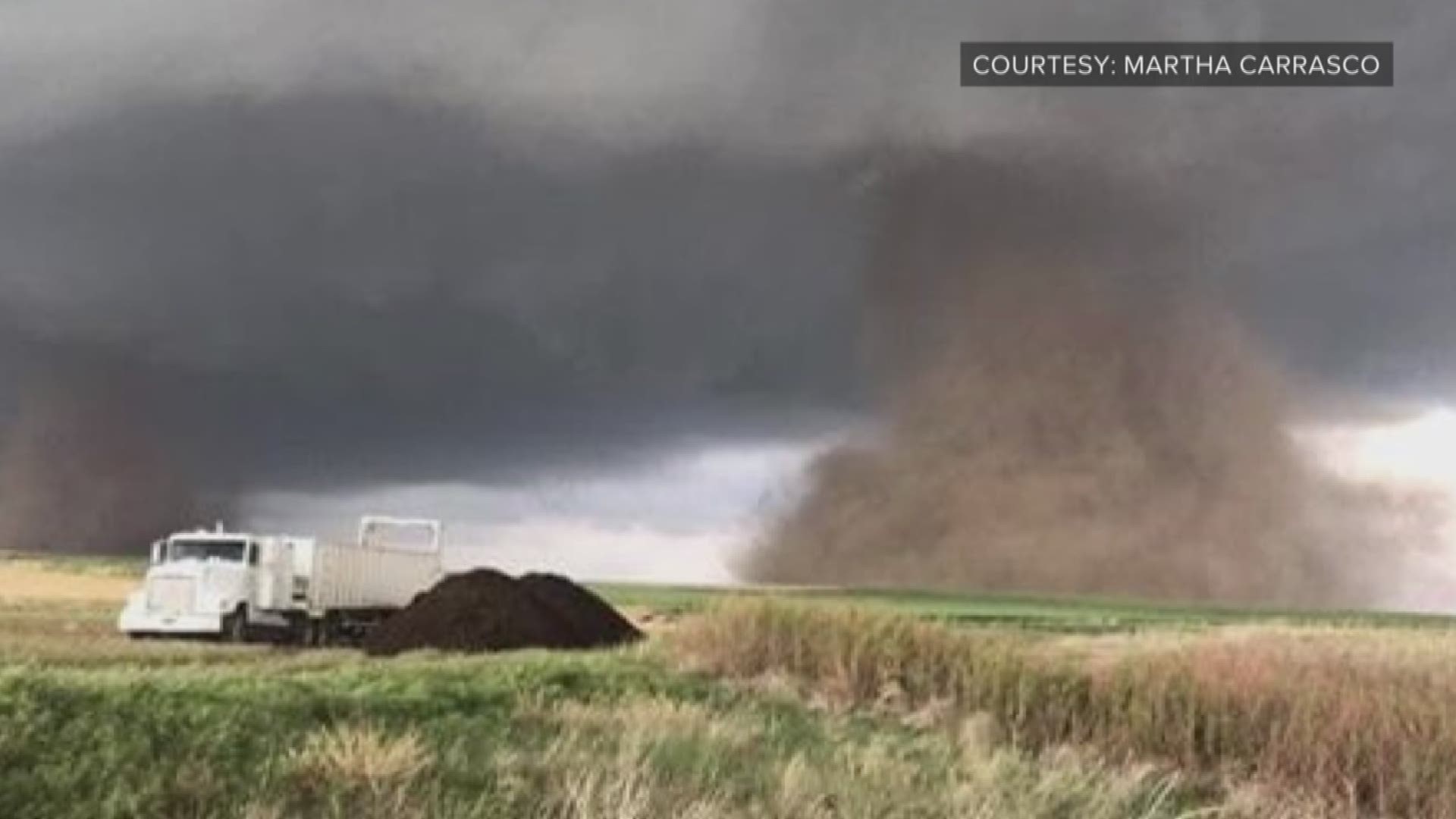 The story behind that epic double tornado photo | 9news.com