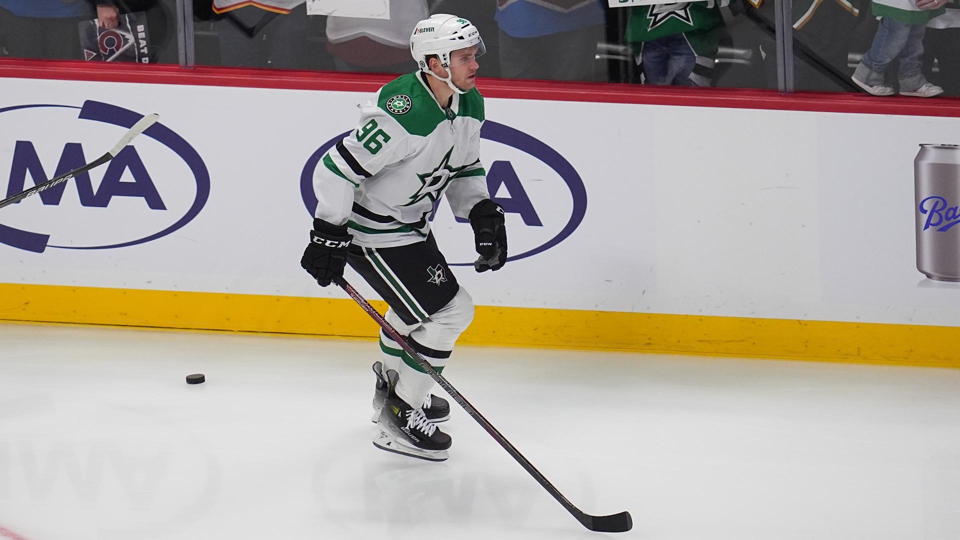 Rantanen returns as rival with Dallas, faces mixed reaction | 9news.com