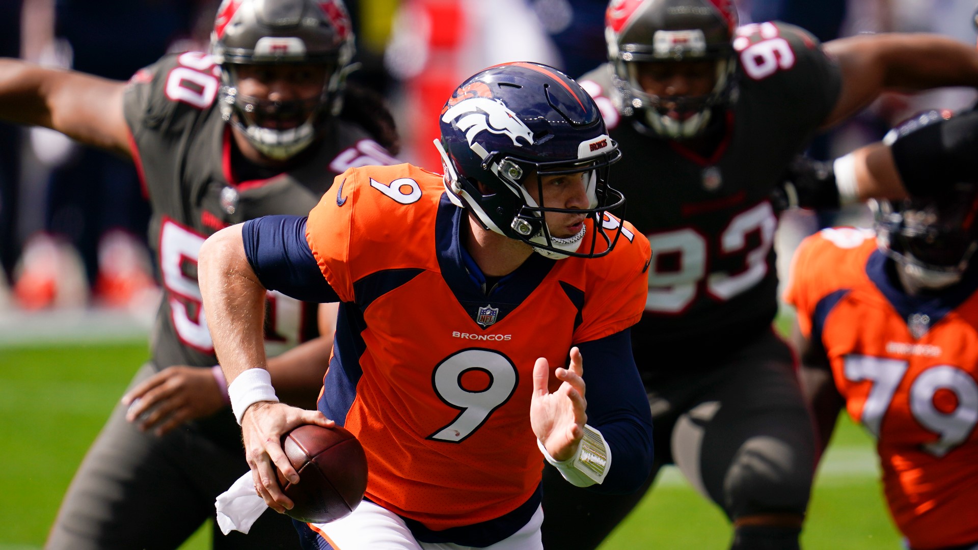Denver Broncos' QBs cleared to play against Kansas City Chiefs | 9news.com