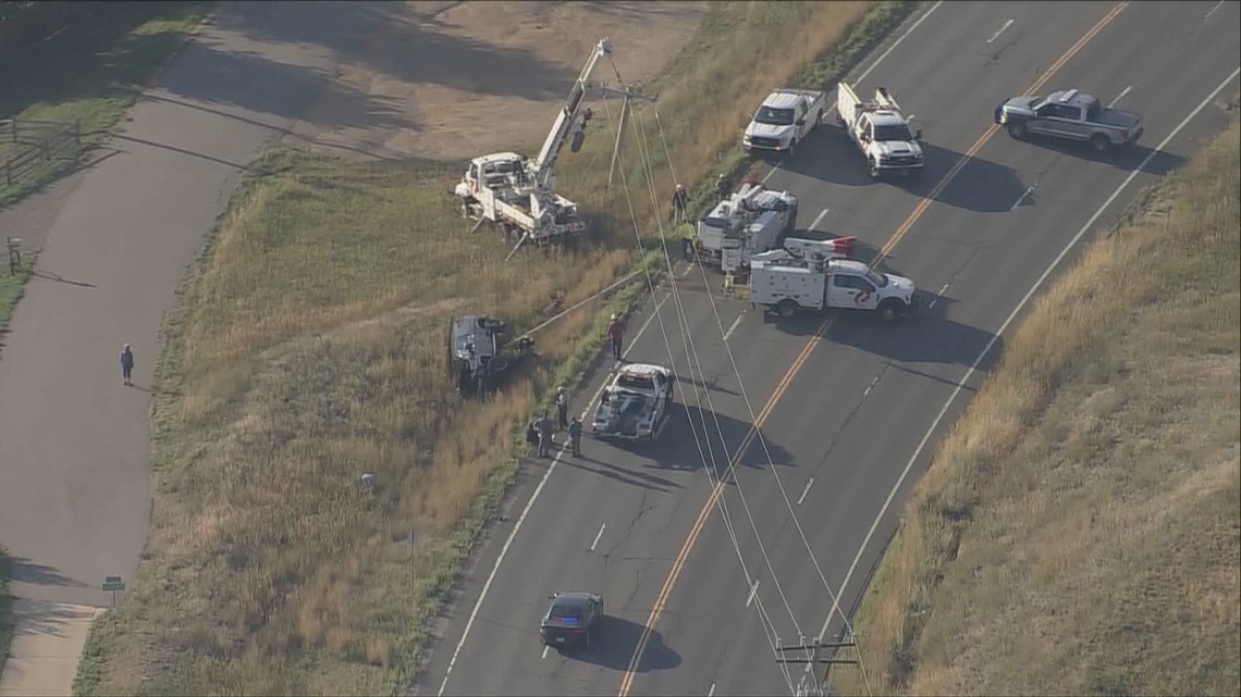 Highway 93 closed south of Boulder after crash | 9news.com
