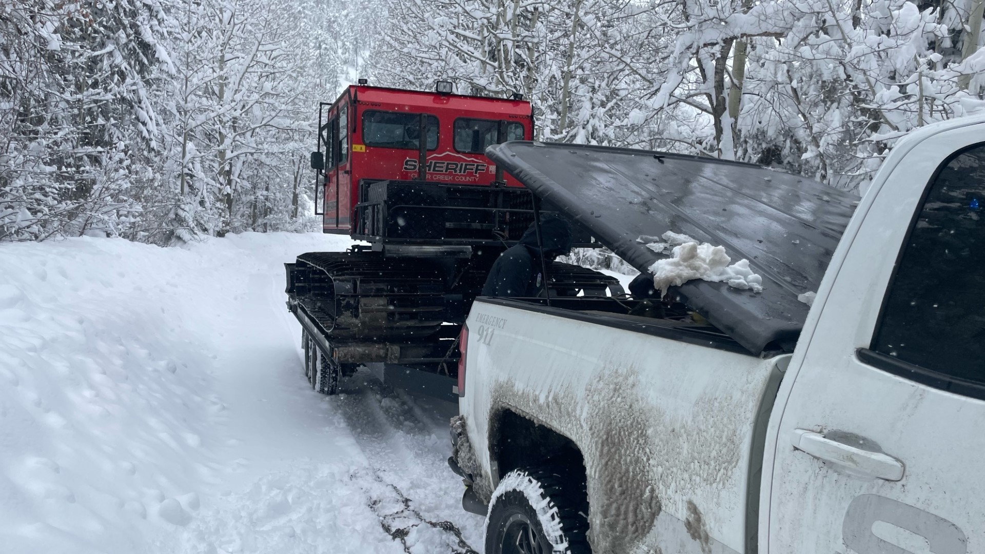 Colorado sheriff's office uses snowcat to rescue drivers in storm ...