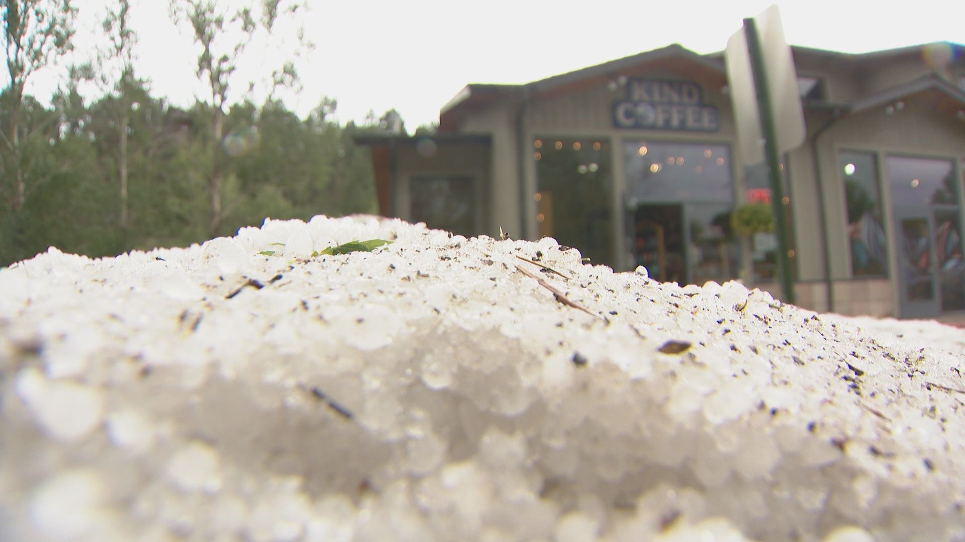 Estes Park gets pummeled by hail that looks like snow in July | 9news.com