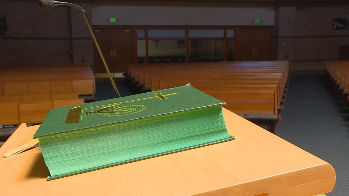 Scammers posing as priests have been targeting Denver church-goers for ...