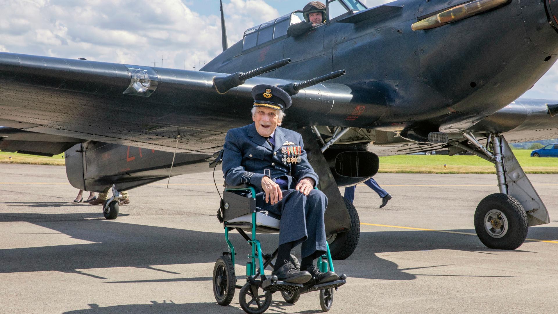 Last surviving pilot from the Battle of Britain dies at age 105 | 9news.com
