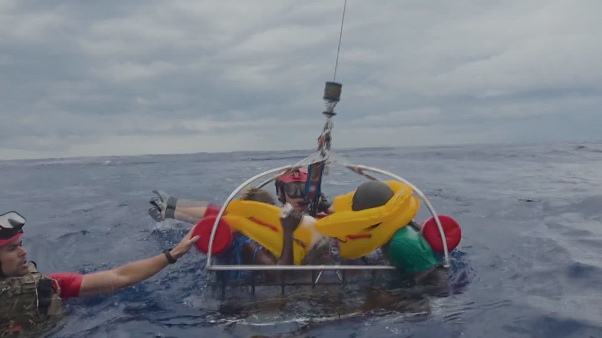 11 rescued from life raft after plane crashes off Florida coast | 9news.com
