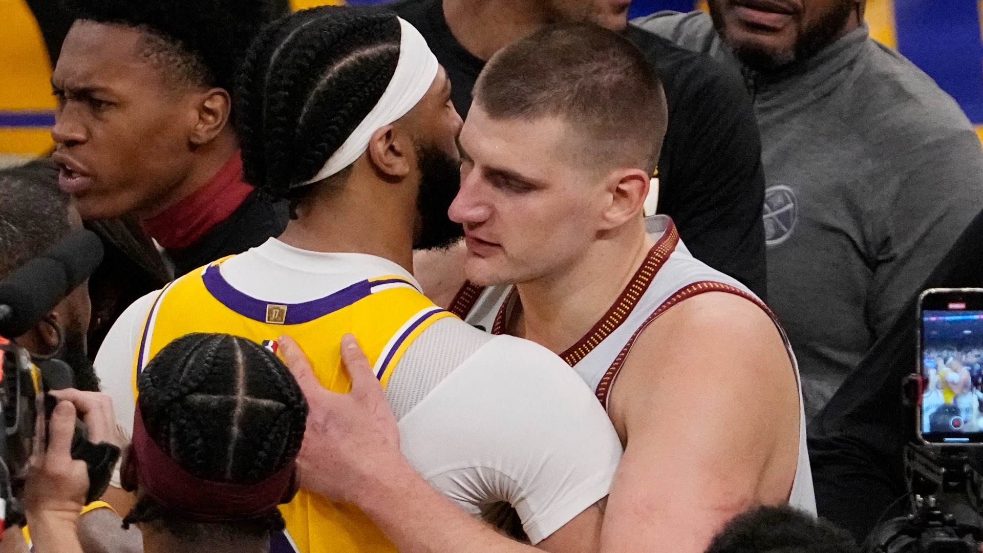 Magic Johnson has high praise for Nuggets' Jokic before Finals | 9news.com