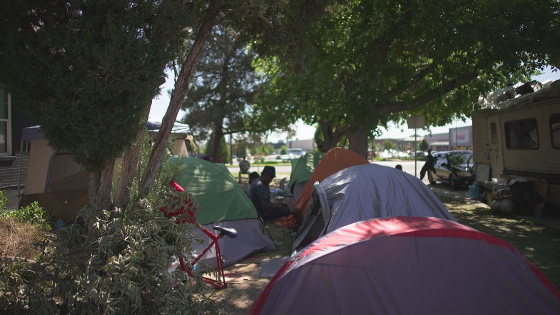 Denver migrants' homeless encampment grows | 9news.com
