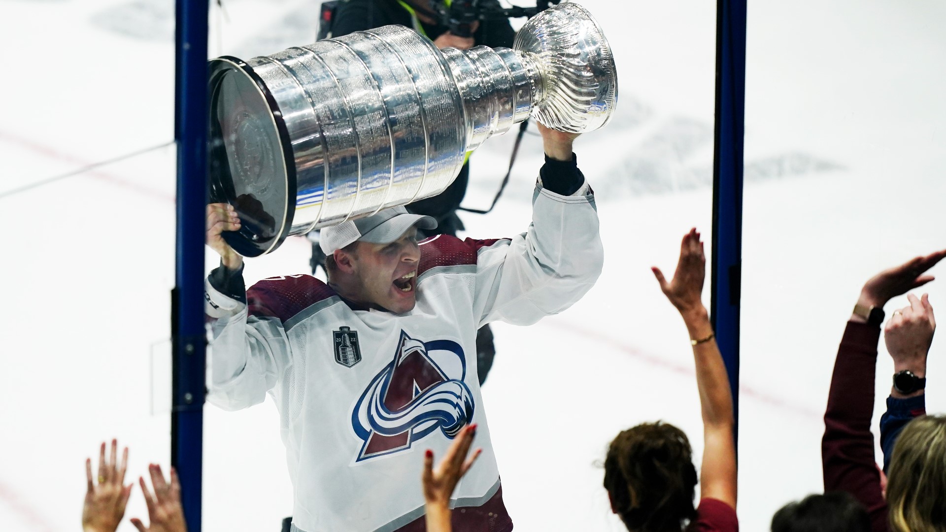 Why you can't smile in your driver's license photo, according to the ...