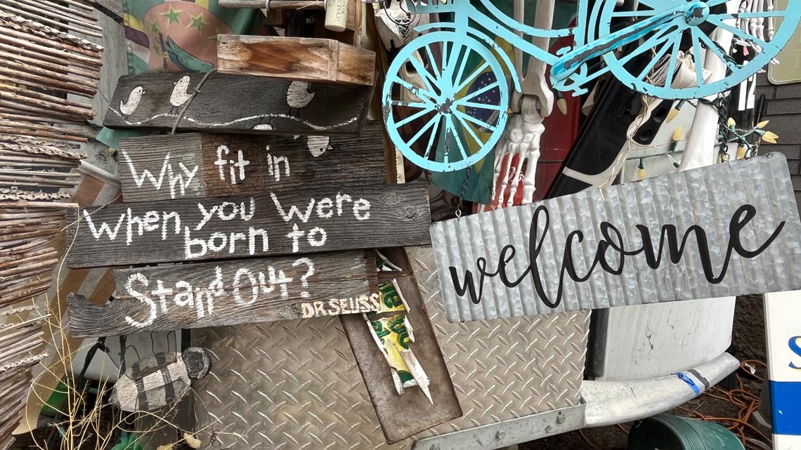 Aspen artist Mark Tye faces sign dispute over artistic yard | 9news.com