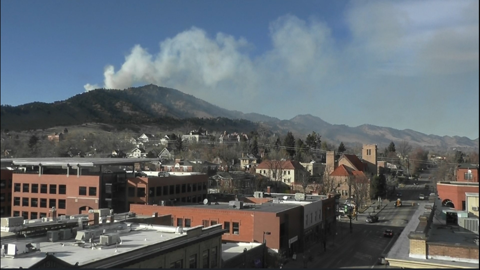 Wildfire in Boulder County forces evacuations | 9news.com