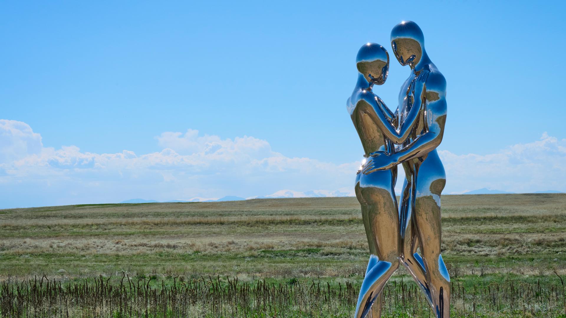 New 58-foot tall 'Liberty' art sculpture installed at The Aurora ...