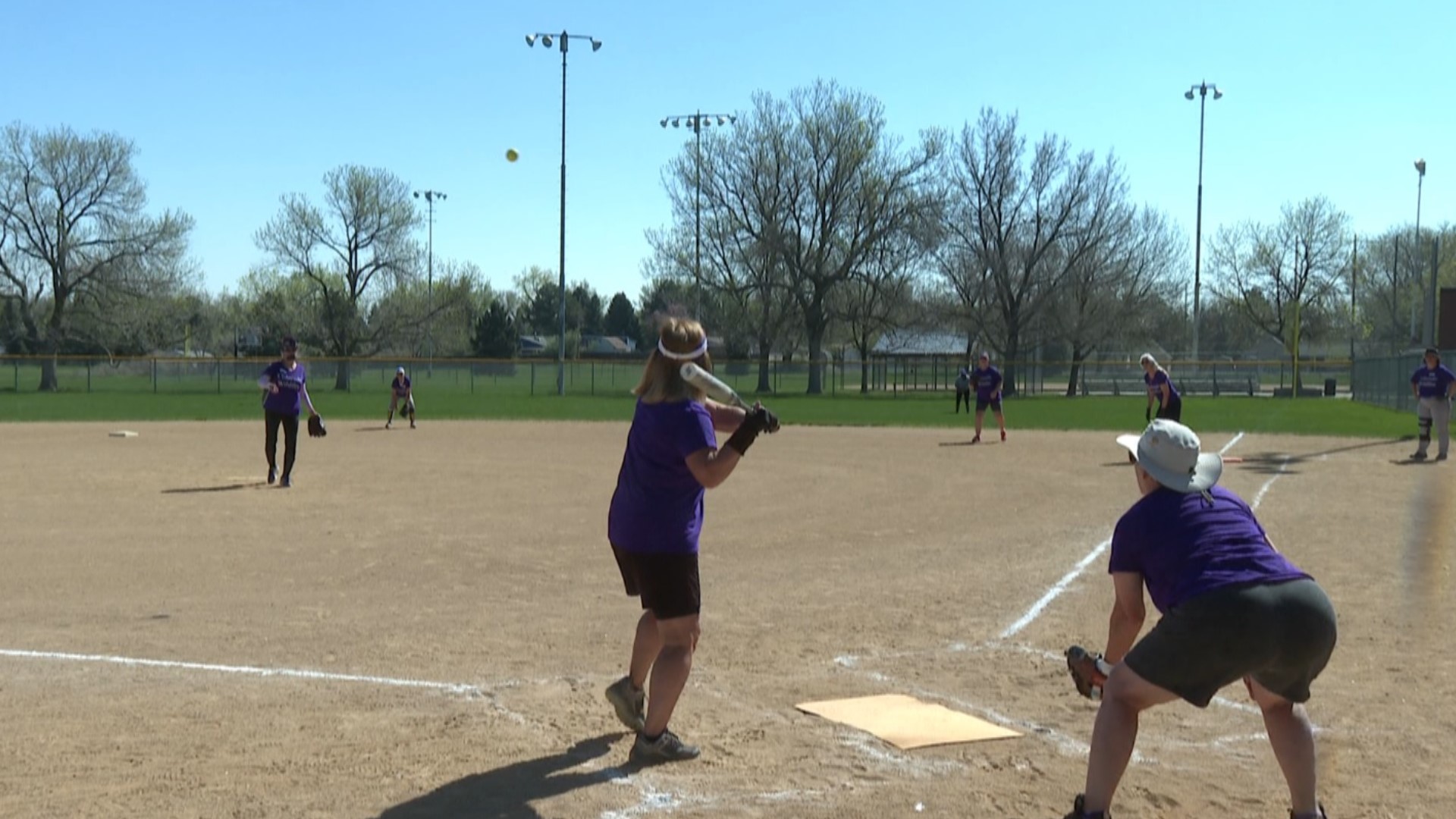 Colorado Wildfire softball empowers senior women | 9news.com
