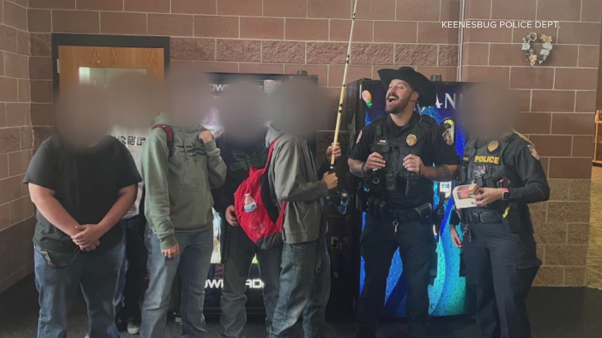 Fired Denver officers who joked about shooting migrants rehired by ...