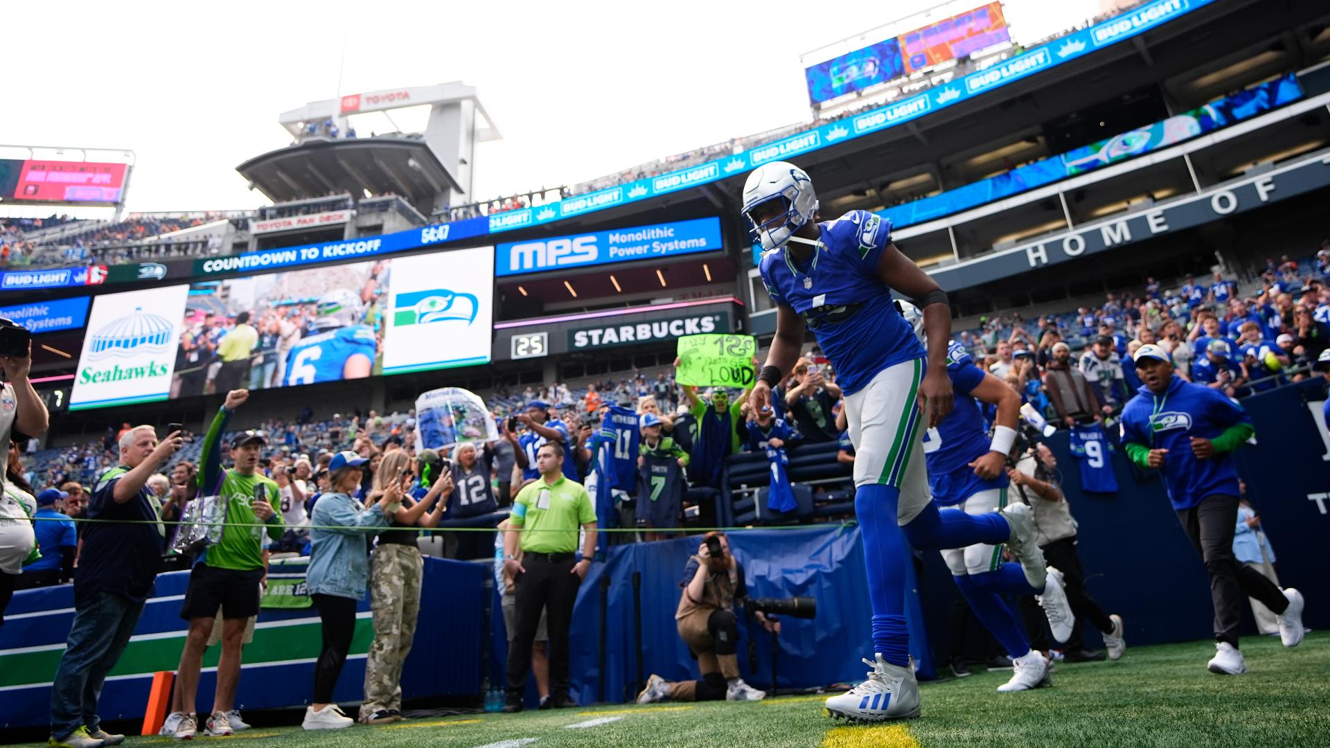 Bo Nix starts slow in debut, Seahawks beat Broncos in opener | 9news.com