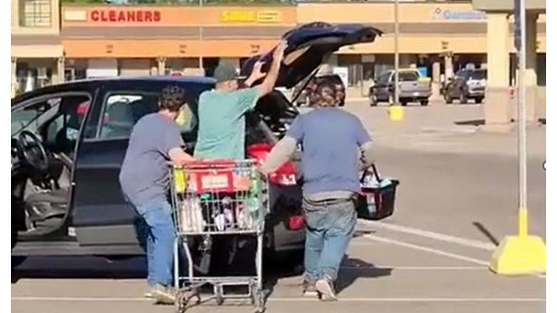 2 grocery store shoplifters in viral video still unidentified | 9news.com