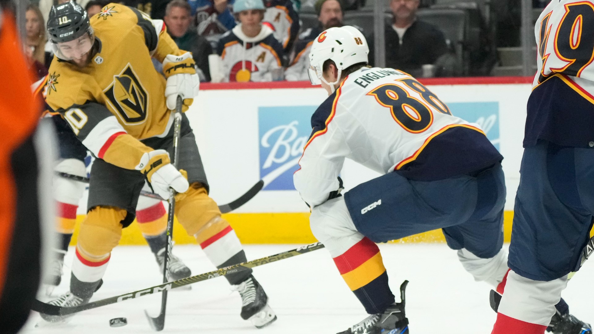 Nicholas Roy scores twice, Knights hold off banged-up Avalanche | 9news.com