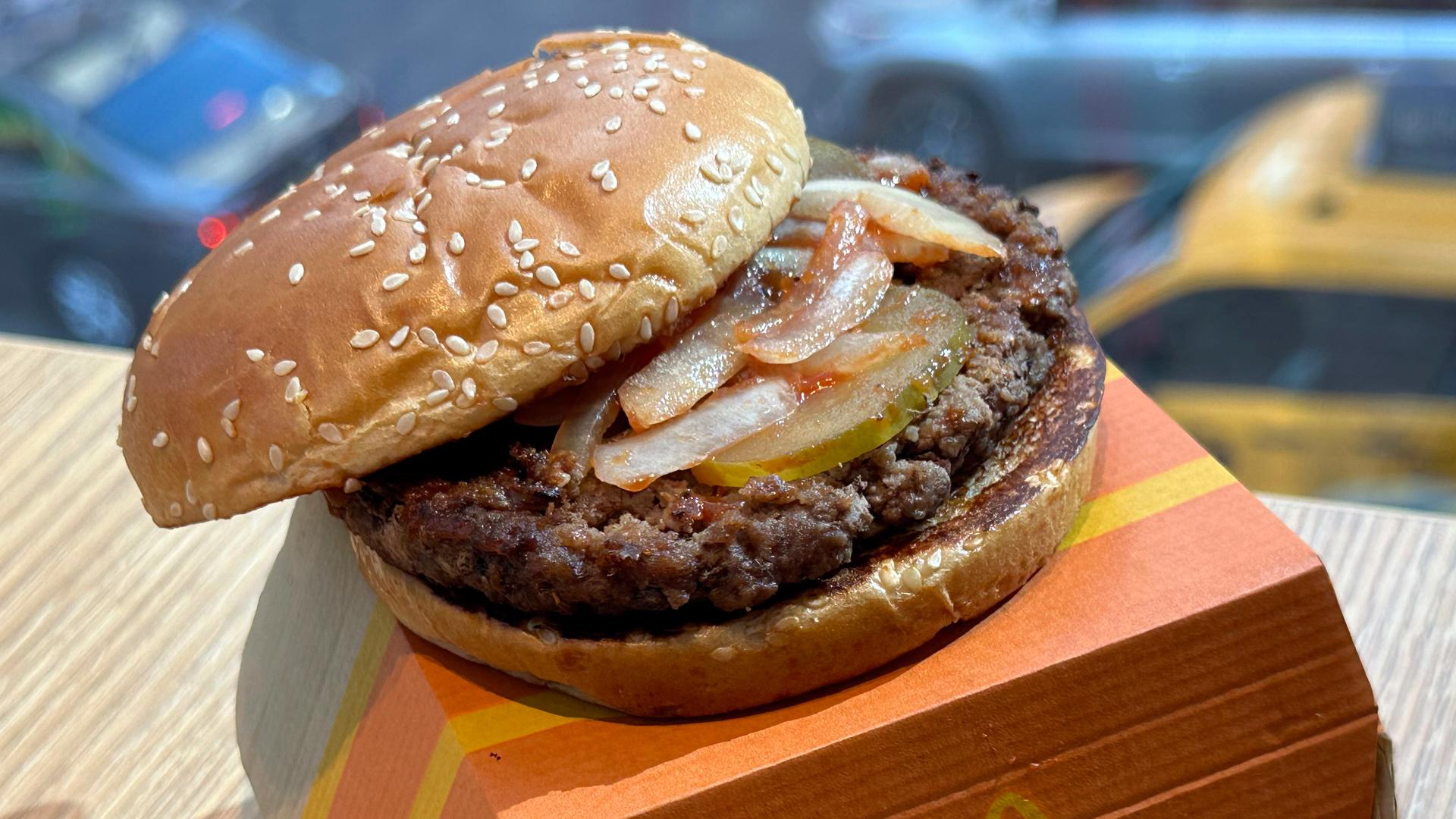 New E. coli cases linked to slivered onions on Quarter Pounders | 9news.com