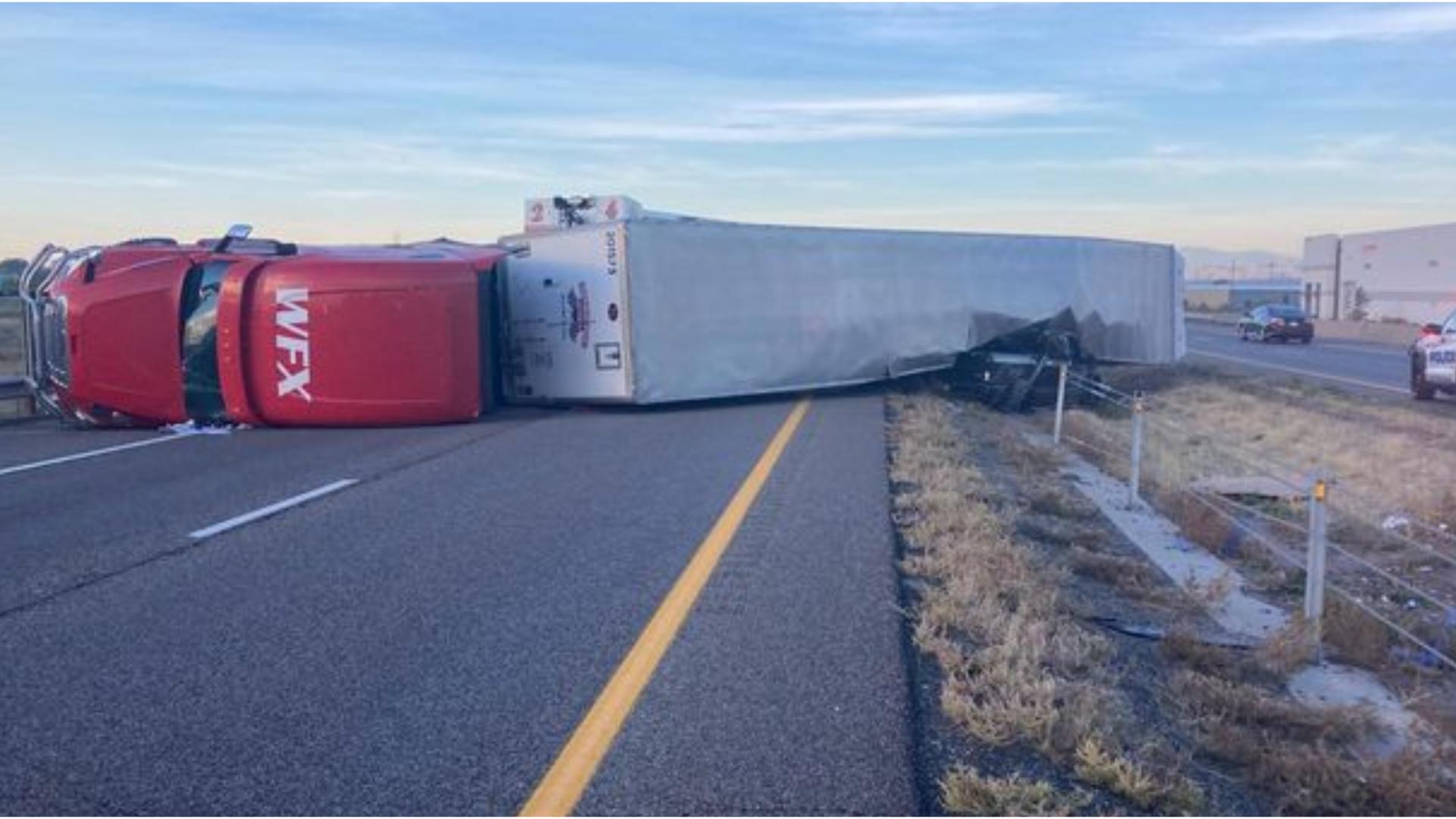 Semi and pickup truck crash closes interstate lanes in Colorado | 9news.com