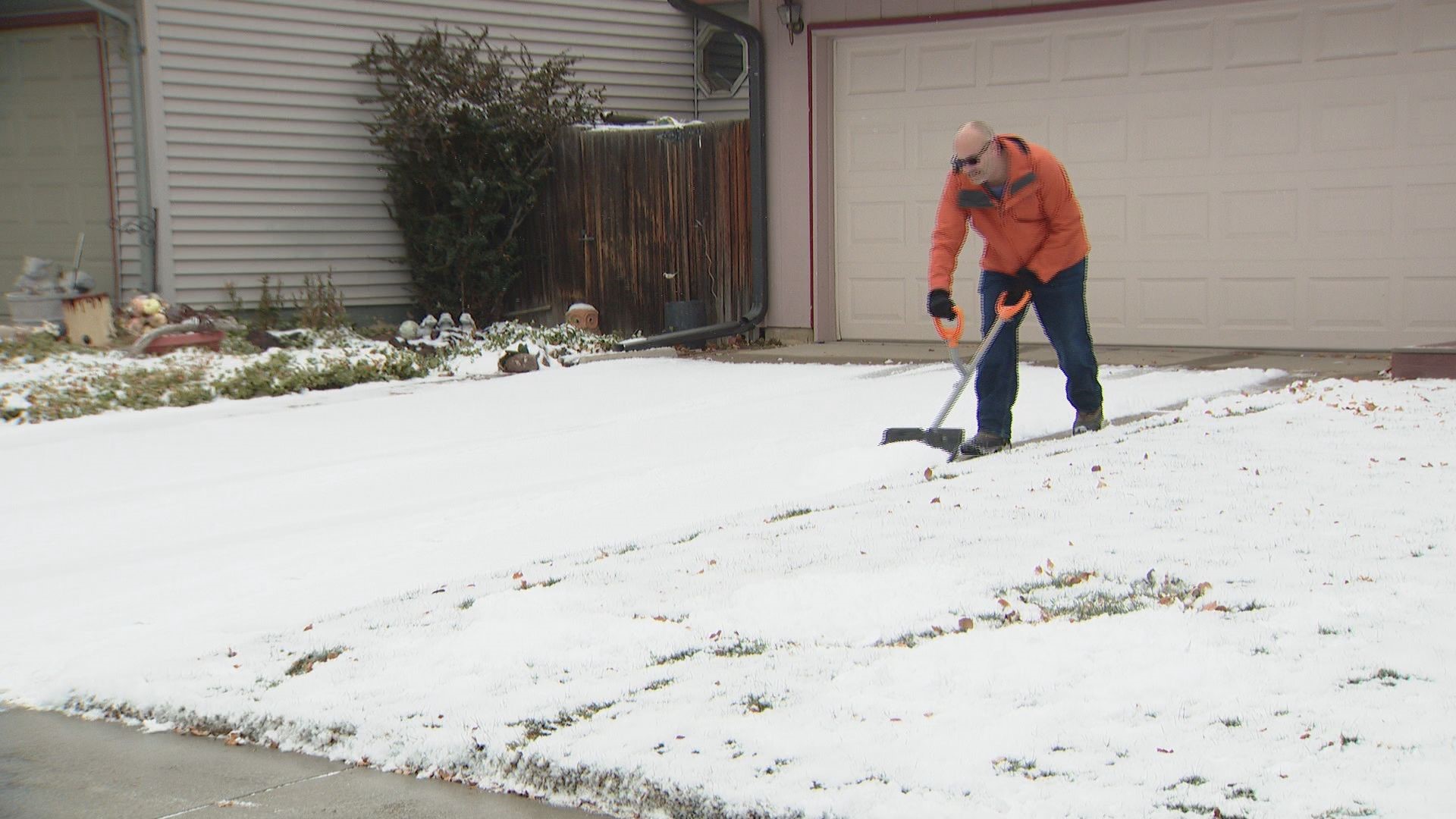 Aurora's Snow Busters program accepting volunteers | 9news.com