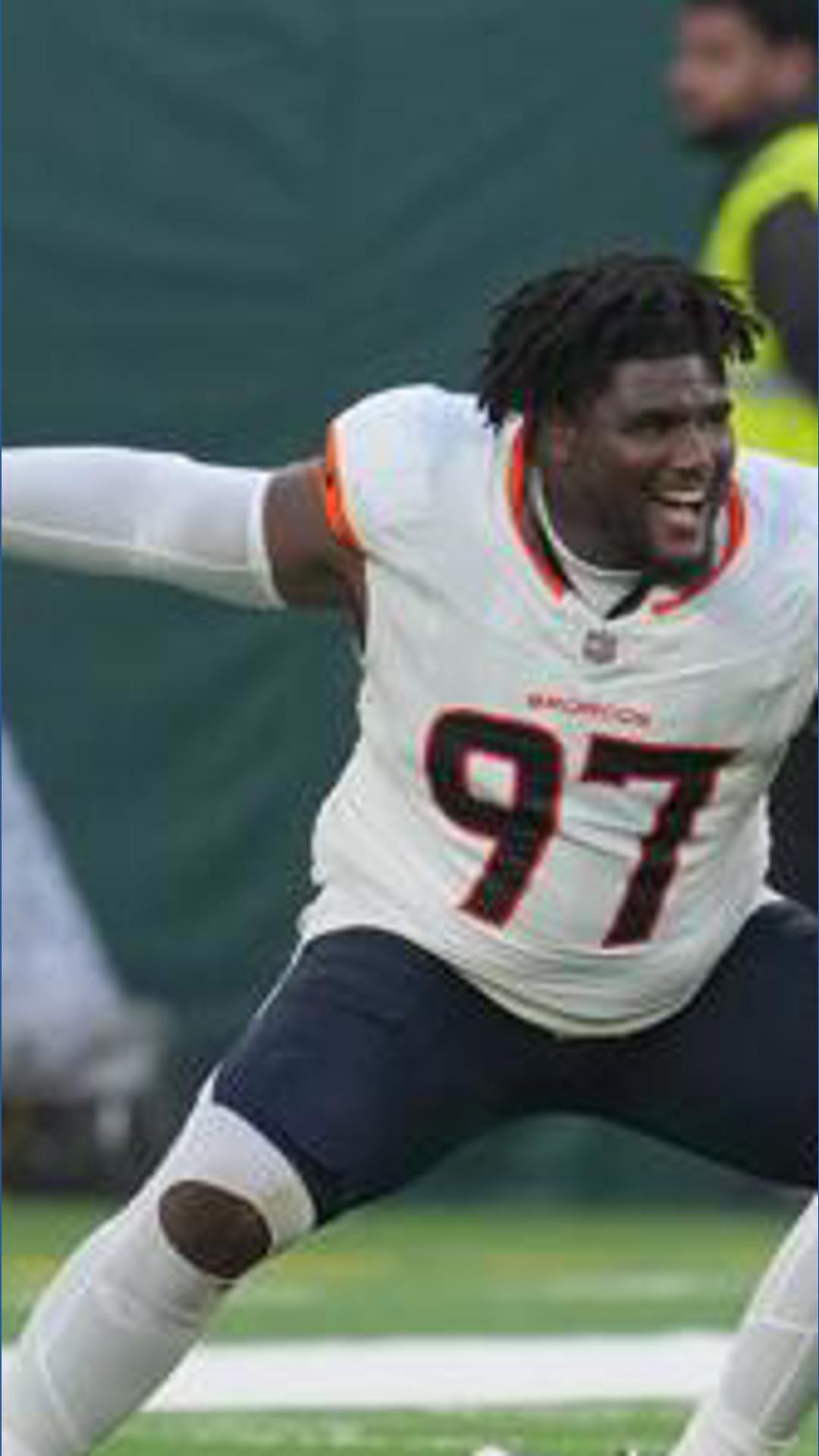 Malcolm Roach shines in Denver Broncos return | 9news.com