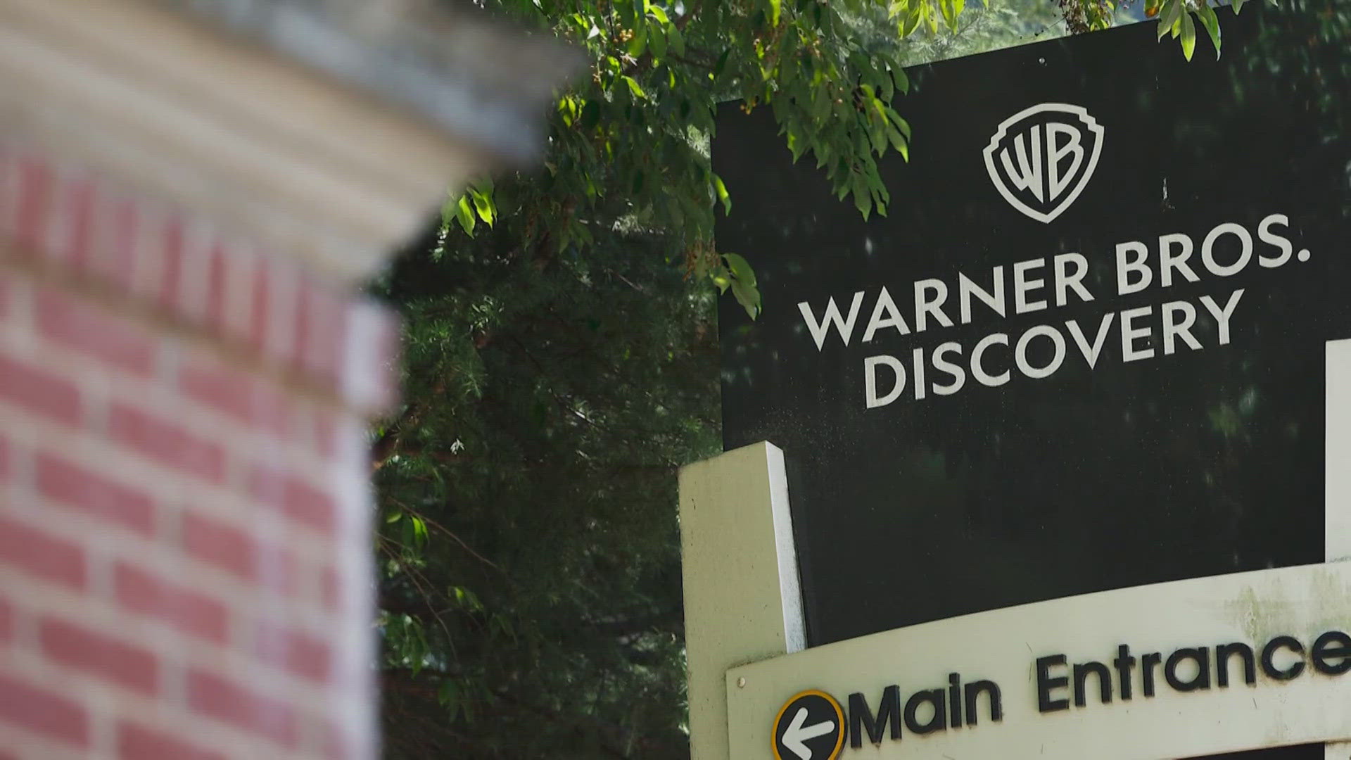 Frontier Airlines ranks last in passenger satisfaction survey | 9news.com