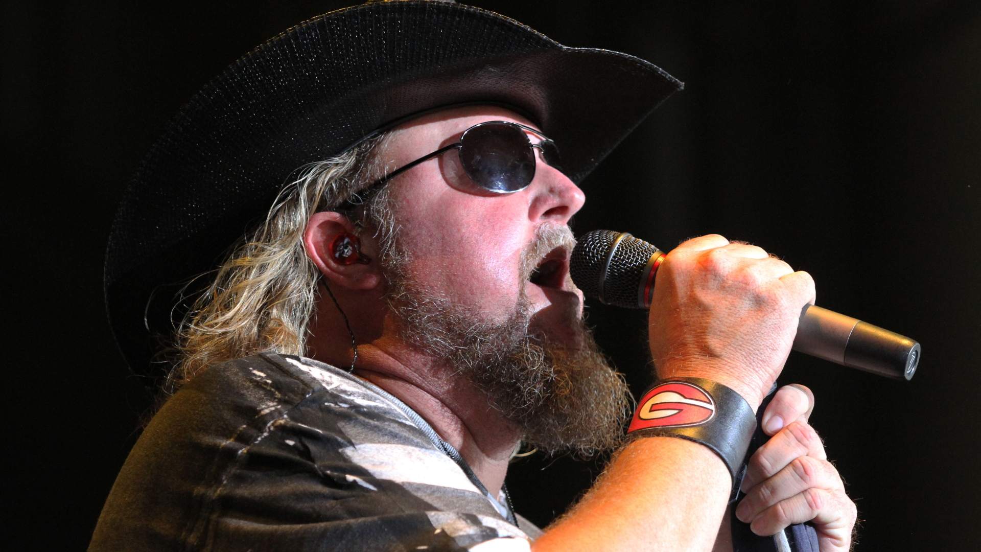 Country musician Colt Ford suffers heart attack in Arizona | 9news.com