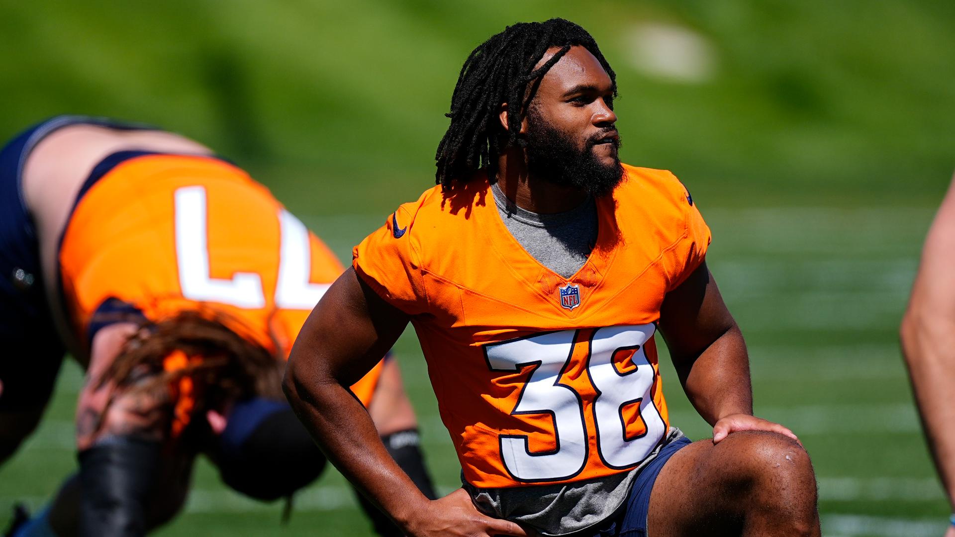 Jaleel McLaughlin welcomes challenge of mixing with No. 1 offense ...